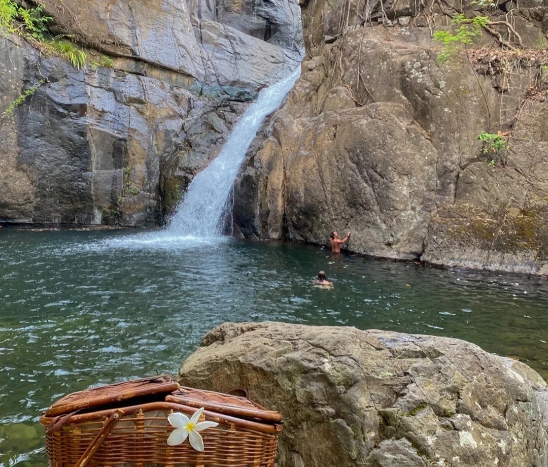 Caldera Hot Springs and Waterfall Tour - Blue Skies